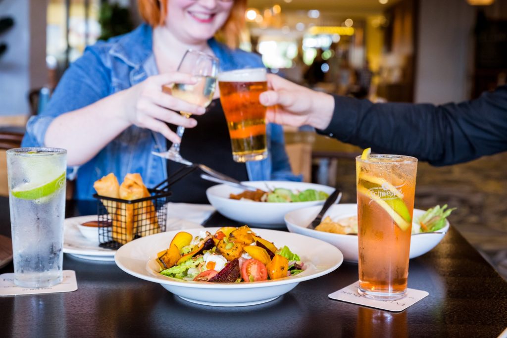Pub, Sports Bar & Accommodation - Everton Park Hotel, Brisbane